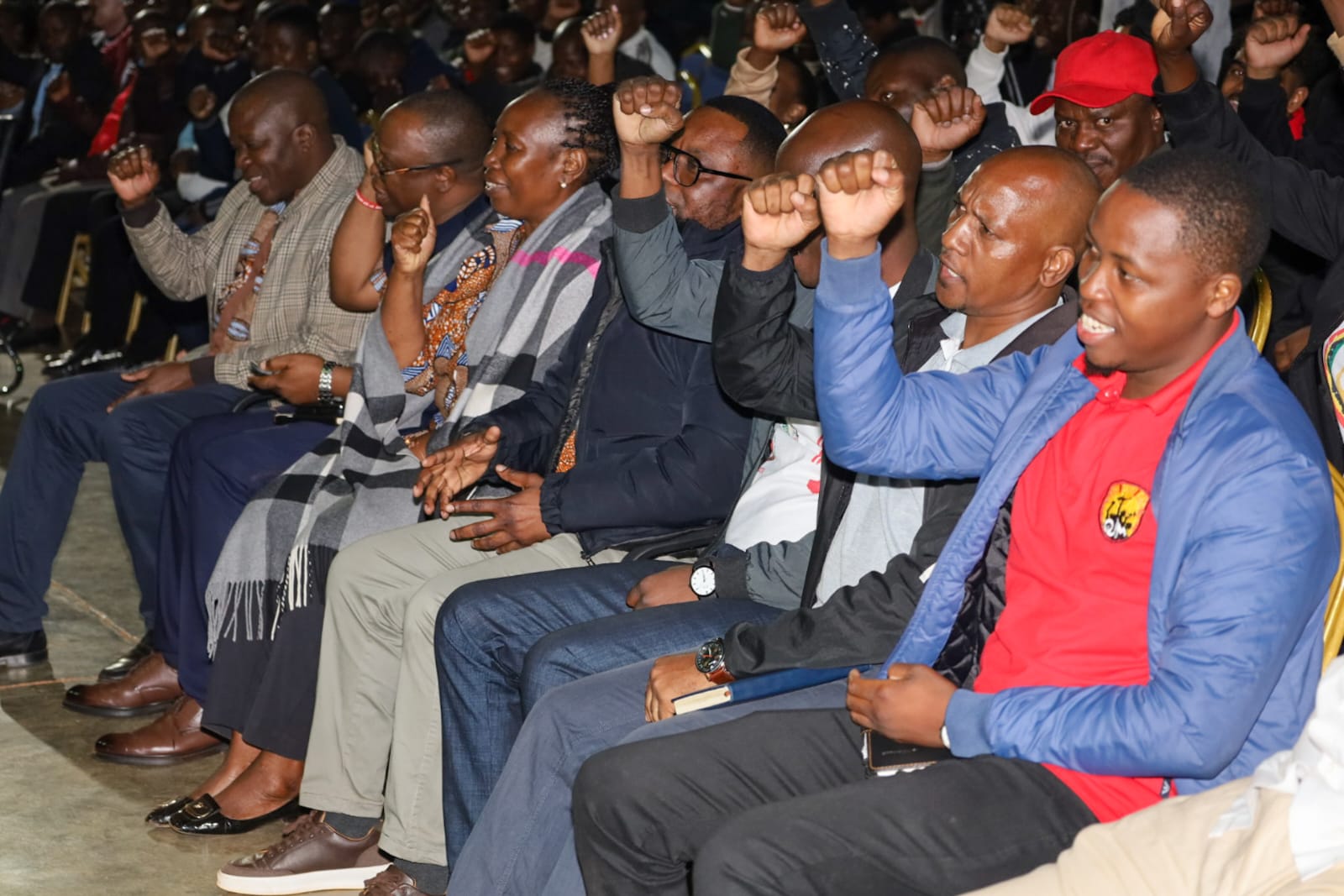 Presidente da República reúne-se com jovens de todos os distritos de ...